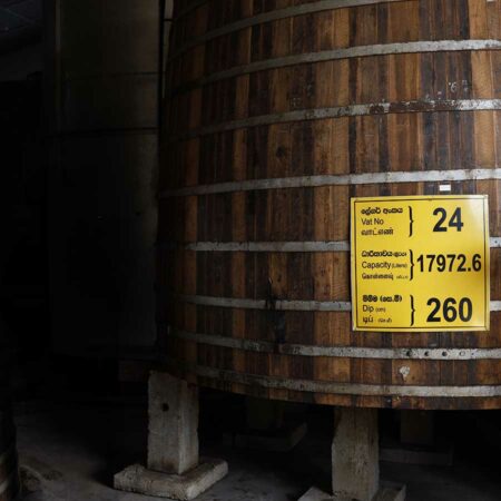 Ceylon Arrack, the traditional spirit of Sri Lanka - Rumporter